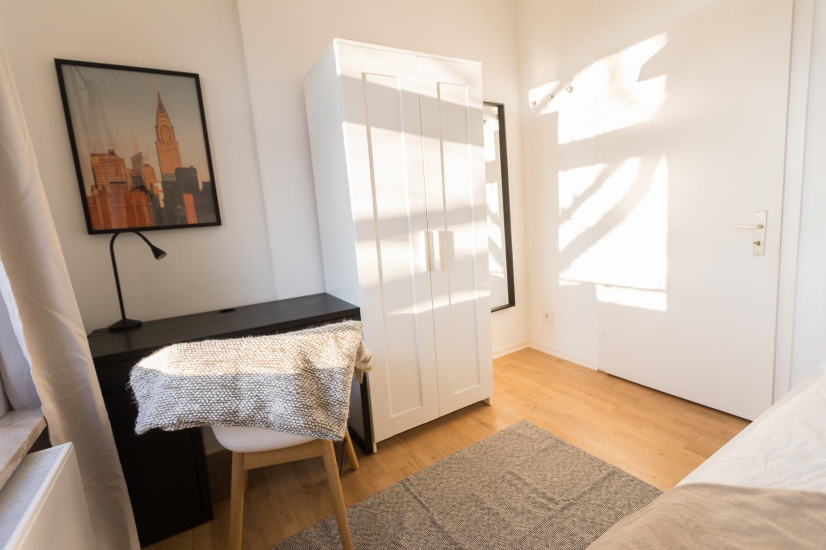 Furnished 8sqm room in a shared flat for 01.04. in Hamburg-Wandsbek