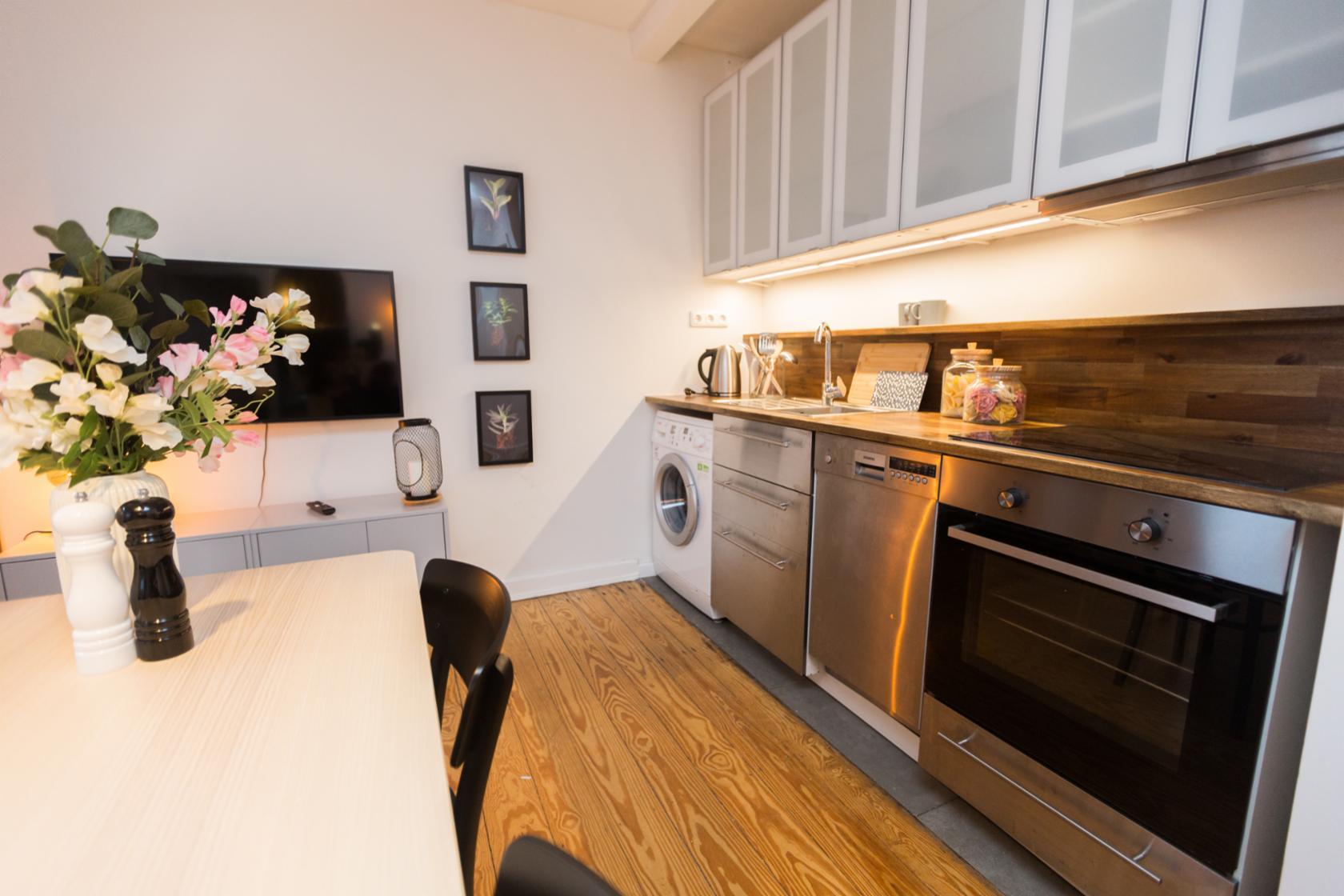 Furnished 8 sqm room in a shared apartment available on March 1 in ...