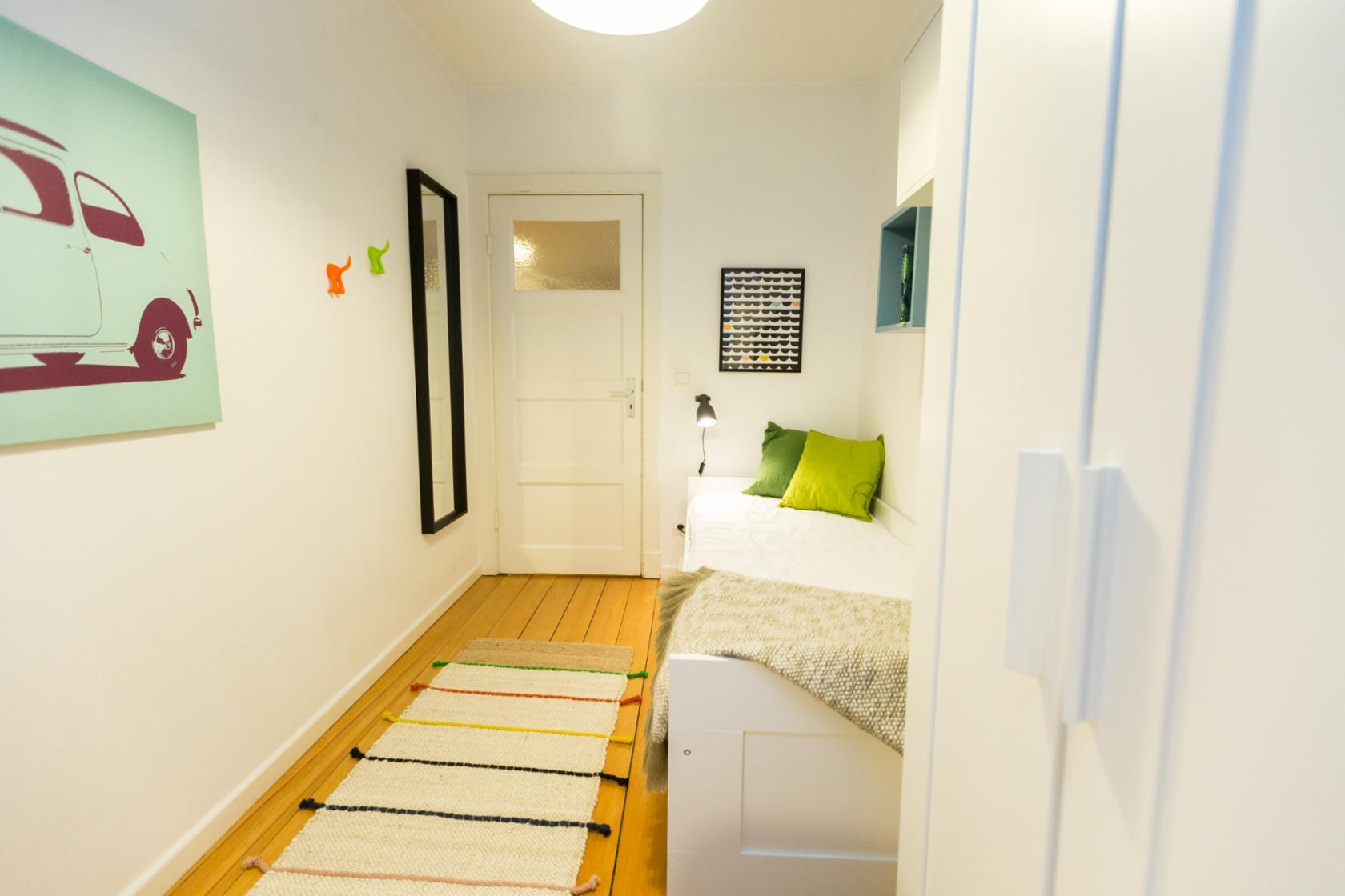 10sqm furnished - 3 flat share - in 10 minutes in the city center ...