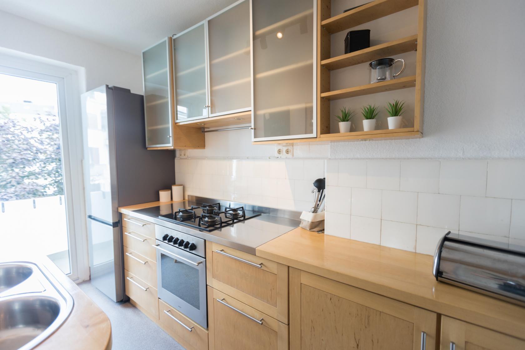 New foundation of a 3-person flat share to the 15.08. - 15.5 sqm flat ...