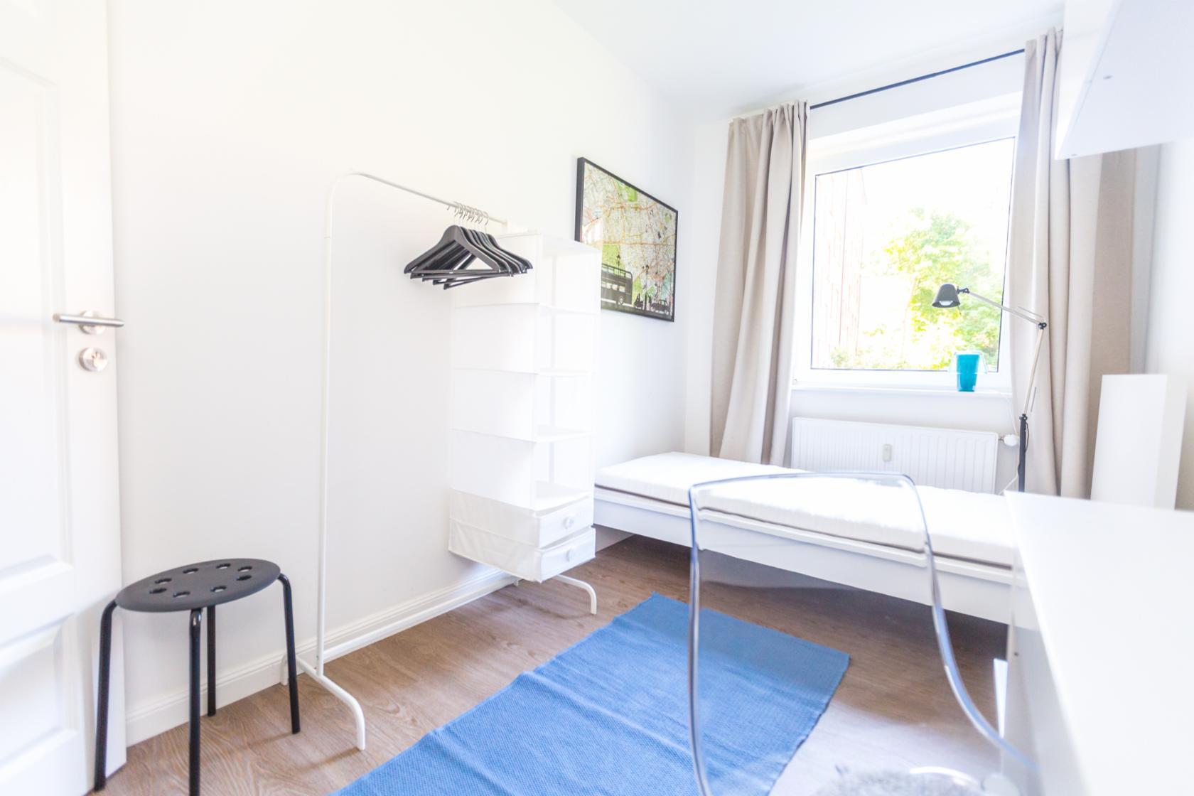 Furnished 9 sqm room in a shared flat for 01.11 in Hamburg Barmbek/Eilbek