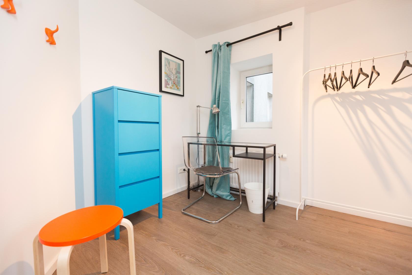 Furnished 9 sqm shared room for 01.12. with roof terrace and dream view ...